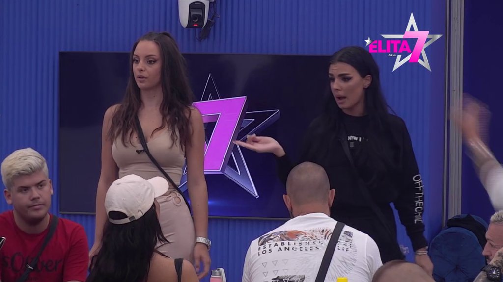 Šokirane njenim činom: Anita i Aneli se naljutile na Mionu zato što ih ...