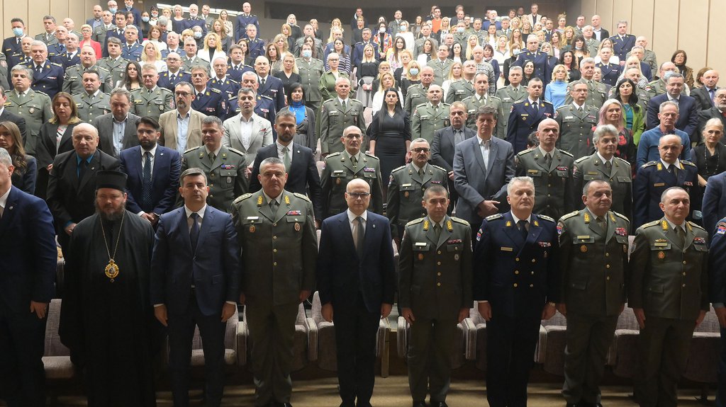 OBELEŽEN DAN VOJNOMEDICINSKE AKADEMIJE 'Najvredniji kapital VMA je ...