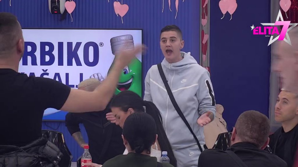 DA LI SE PROMENILA NA BOLJE ILI FOLIRA? Bojana i Kačavenda podsetili ...