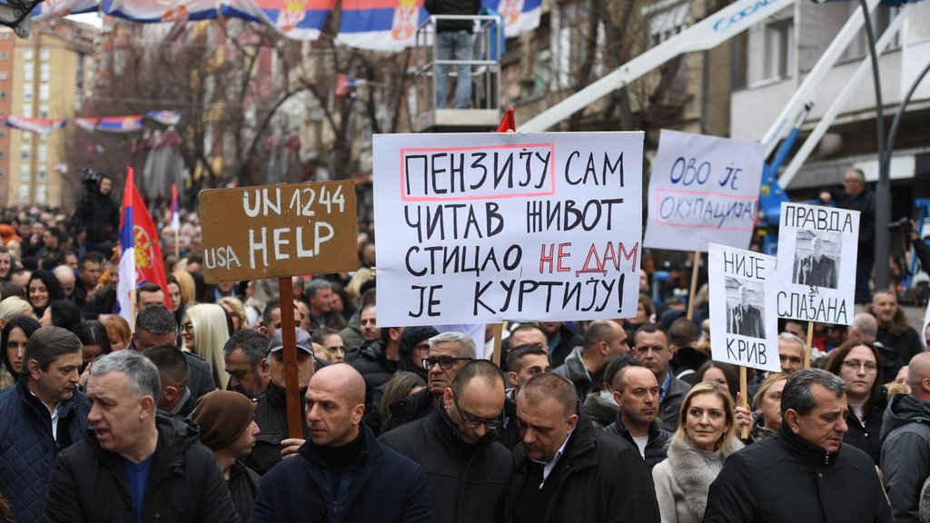 ĐILASOV IDEOLOG OČAJAN: Srbi na Kosovu i Metohiji veruju Vučiću, a ne Kurtiju! | pink.rs