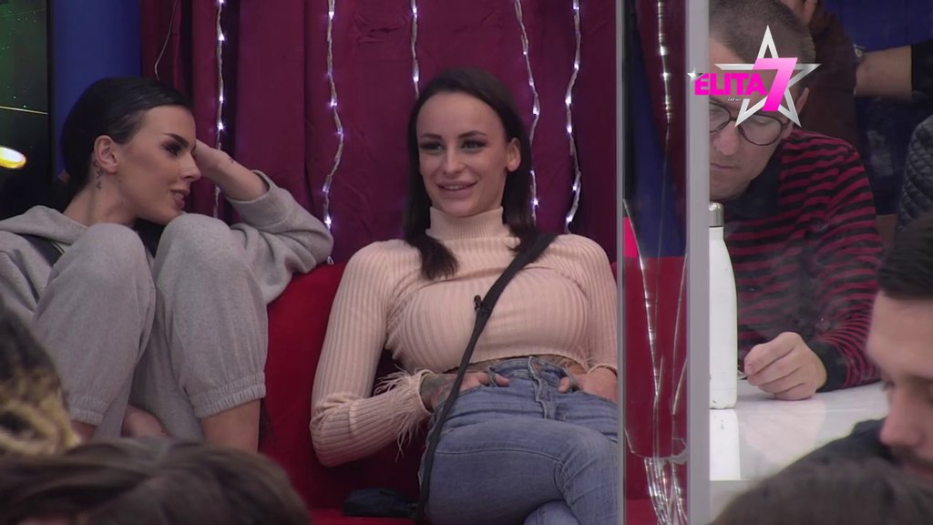 'ON JE MOJ CEO SVET!' Teodora priznala da nikad nije bila ZALJUBLJENIJA do sad, PUCA od ljubavi ...