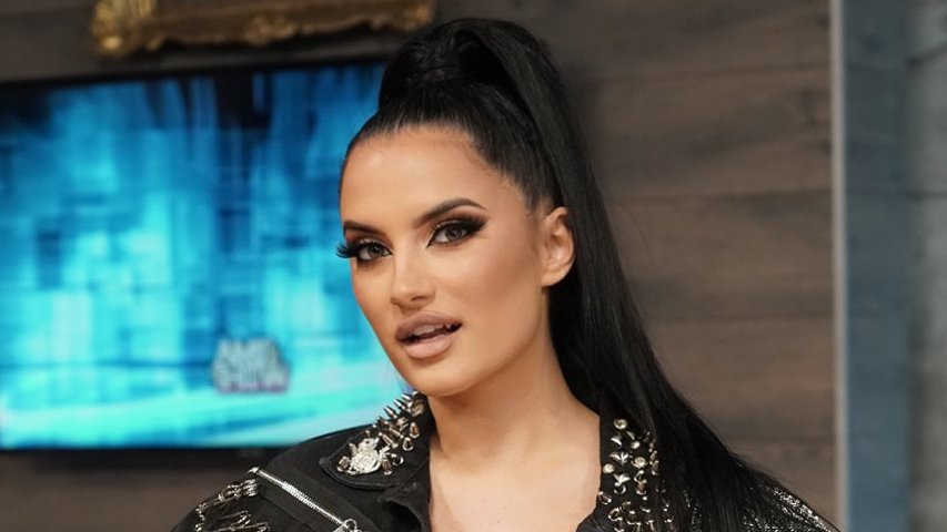 KAO JAJE JAJETU! Barbara Bobak pokazala majku, pa je jedva odbranila od ...