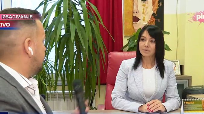 pink.rs | SNIMCI NASILJA NAD NASTAVNICIMA TRESU SRBIJU! Direktorka OŠ ...