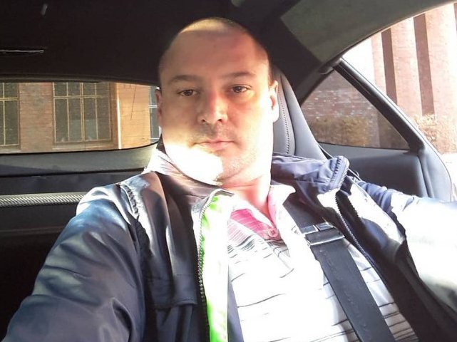 'DIČIŠ SE NEKIM IMENOM, A JA SAM TI ZAVRŠAVAO SVE NA ESTRADI' Bojan ...