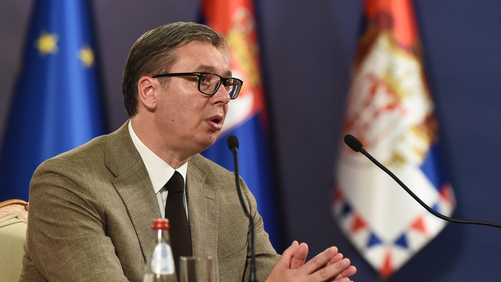 PREDSEDNIK VUČIĆ O PROBLEMIMA SA KOJIMA SE DRŽAVA SUOČAVA: Juče je bio ...