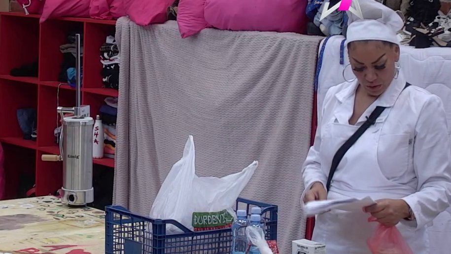 DŽEJMI OLIVER IDE ODLAZI U ZABORAV! Irina spremna da otkrije funkciju ...