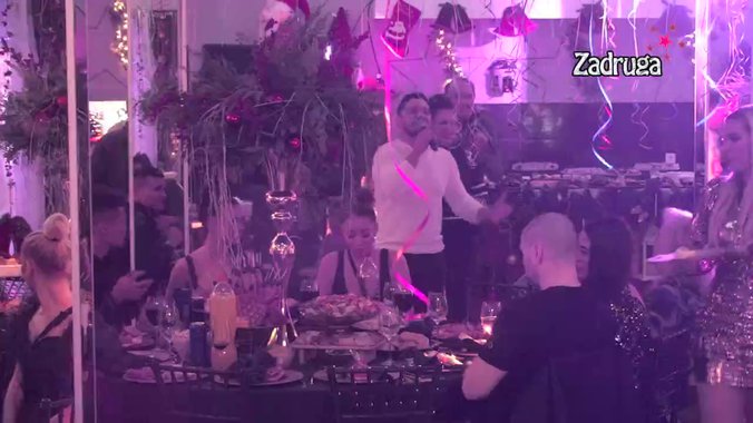 pink.rs | ŠOK! Maja prišla Caru, odmah ''ušli u priču'', kako li će ... pink.rs | ŠOK! Maja prišla Caru, odmah ''ušli u priču'', kako li će ...