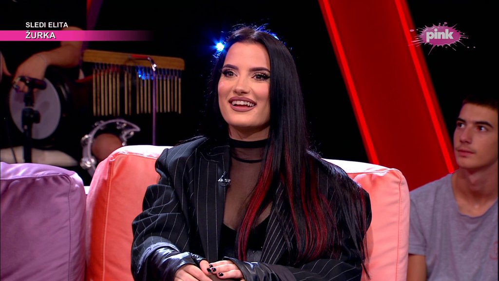 'JA TO NE BIH MOGLA KAO ONA!' Barbara Bobak se proslavila pevanjem ...