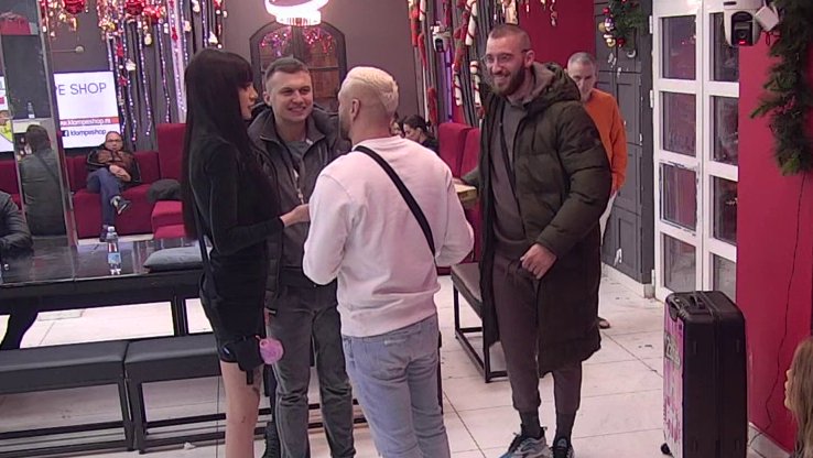 pink.rs | SAMO NEK SE PLAĆA! Ša nastavio da kritikuje zadrugare uz ... pink.rs | SAMO NEK SE PLAĆA! Ša nastavio da kritikuje zadrugare uz ...
