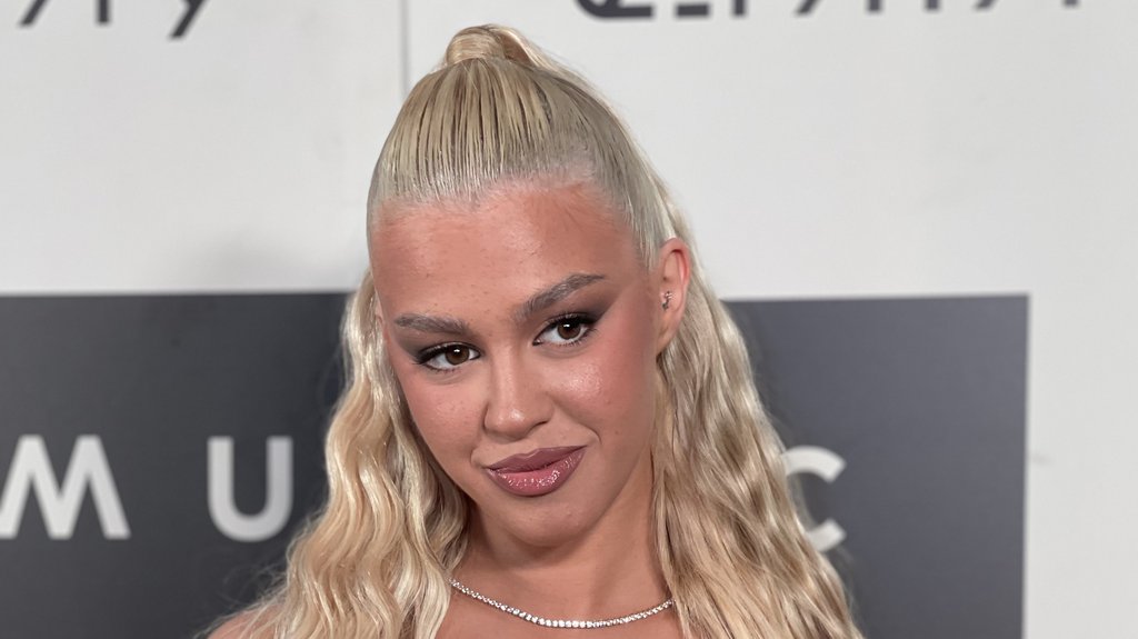 ŠOKIRALA SVE! Ema Radujko svojom pojavom ostavlja sve BEZ DAHA, a sad ...