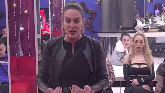 'NE ZNA DA PRIHVATI KRITIKU, NIJE INTELIGENTNA!' Milena se obratila Aniti nakon uvreda koje koj ...