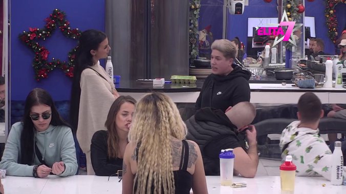 SAV PRLJAV VEŠ ISPLIVAVA NA POVRŠINU! Anita istakla da je Matorina kuma otkrila sve njene MRAČNE ...