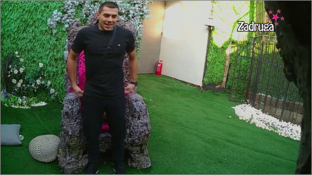 IVAN DRAGIĆ UPRAVO STIGAO KOD DRVETA MUDROSTI: Spreman je da otkrije sve tajne! | pink.rs