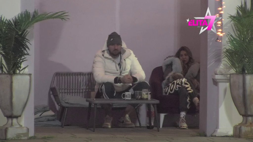 MAJU BI IZBRISAO IZ ŽIVOTA! Janjuš priznao da se najviše KAJE zbog ...