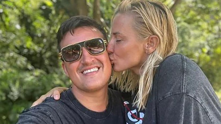 Milica Dabović uživa u ljubavi sa kumom Darka Lazića: Nakon teških reči o njegovim POROCIMA ...