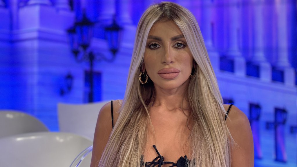 SADA TO IZGLEDA OVAKO: Dalila se pohvalila 'novom' kućom, evo da li je ... SADA TO IZGLEDA OVAKO: Dalila se pohvalila 'novom' kućom, evo da li je ...