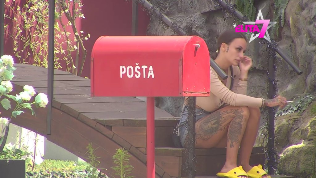 Brzo na Pink: Učesnici Elite danas biraju osobu koga gazi sve pred ... Brzo na Pink: Učesnici Elite danas biraju osobu koga gazi sve pred ...