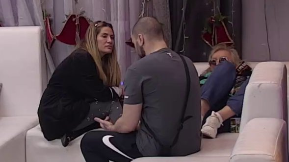 pink.rs | TRK NA PINK: Pratite UŽIVO razgovor Zvezdana i Ane!