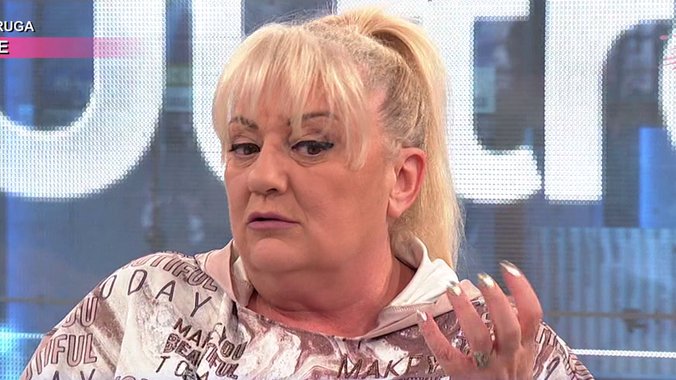 MAJKA I SIN U ZAGRLJAJU! Isplivala fotografija Vesna Rivas iz mladosti ...