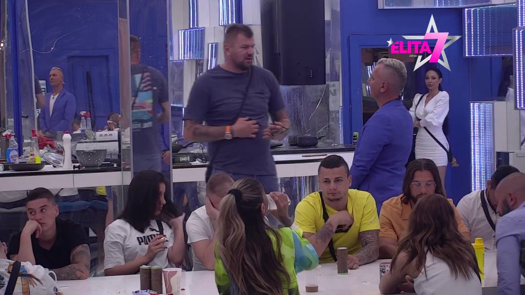 'TO SU BILI POSLEDNJI ATOMI SNAGE!' Janjuš progovorio o raskidu sa ...