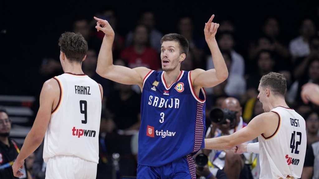 PIONIR JE MOJA KUĆA! Petrušev imao šta da poruči pred meč: Još se nisu ...