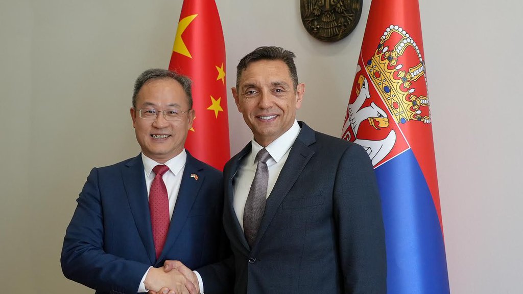 Vulin sa kineskim ambasadorom: Zahvalnost na podršci teritorijalnom ...