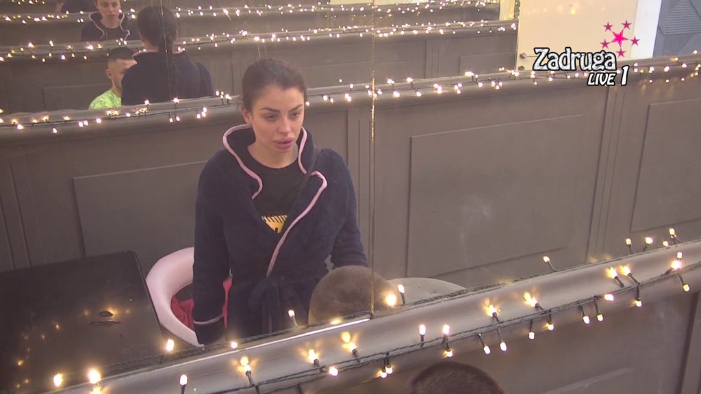 'DŽABA SU TI RUKE NEŽNE KAD SI GRUBIJAN!' Sanja shvatila da je bila ...