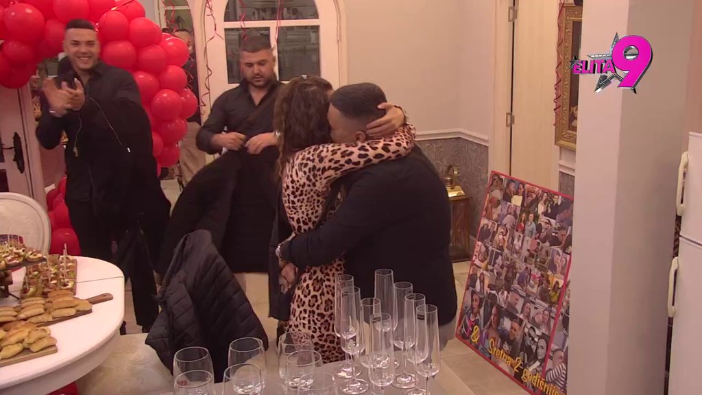 Suza suzu stiže! Teodora ni ne sluti šta je čeka, zaplakala u Bebičinom zagrljaju, bajkovita ...