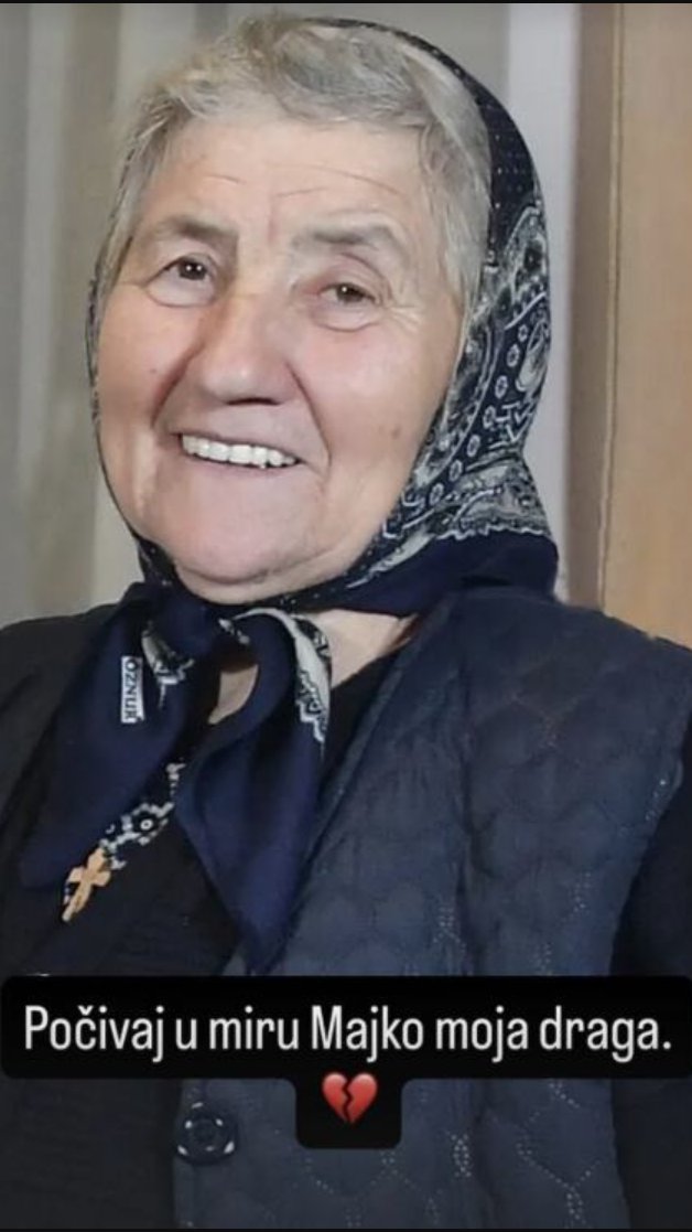 PEVAČ SLOMLJEN ZBOG SMRTI MAJKE: Objavio njenu fotografiju uz poruku ...
