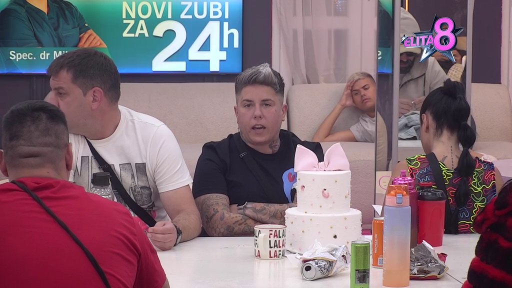 MUKA MI JE VIŠE OD PRAVOG PUTA: Matora besna kao ris na Draganinu porodicu, zapenila iz petnih ...