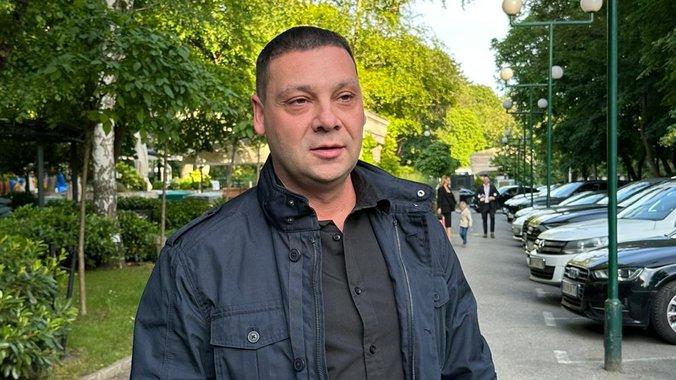 NAŠ PEVAČ U JAVNOSTI POSLE MNOGO VREMENA! Veliki intervju Darka ...