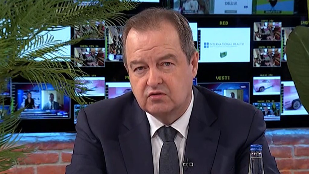 Policija u Nišu intervenisala kako bi sprečila sukob! Dačić za Pink: Blokaderi foteljaši hteli ...