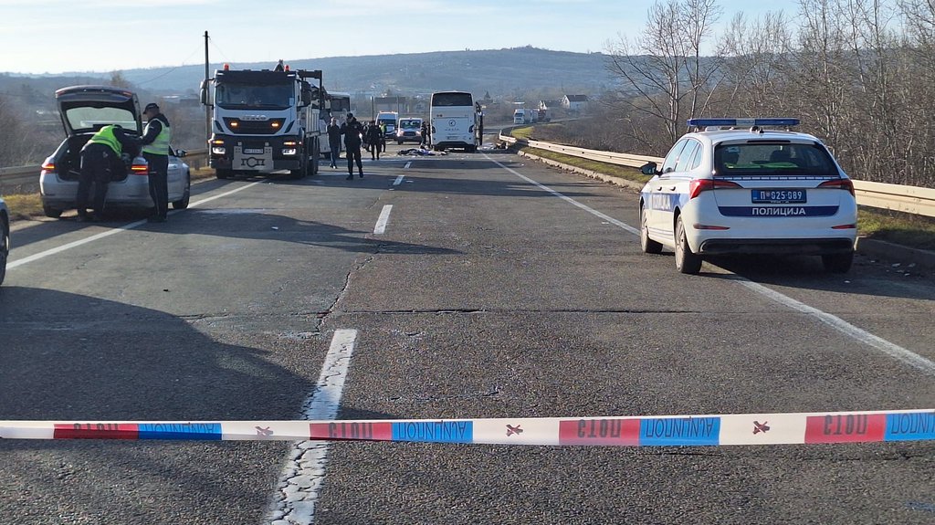 Detalji stravične nesreće na Iriškom vencu: Mladić stradao u udesu, od siline udarca motor ...