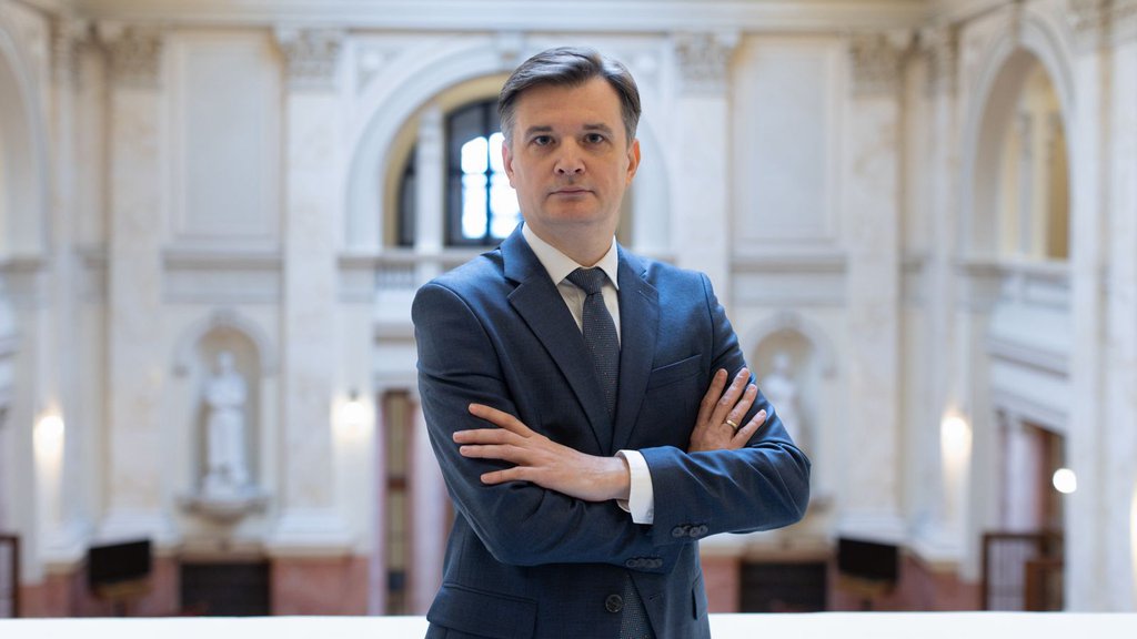 MILENKO JOVANOV U NOVOGODIŠNJEM INTERVJU ZA PINK.RS: Budućnost Srbije ...