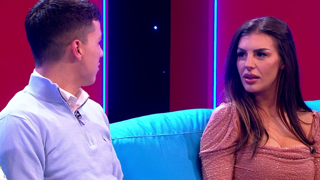 ŠOK U AMIDŽIJU: Peja pred Enom otkrio da mora da GLUMI ljubav, ona se okrenula, pa ga MATIRALA ...