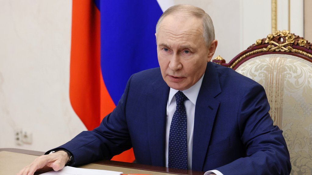 Putin održao sednicu Saveta bezbednosti: Medinski podneo izveštaj o ...