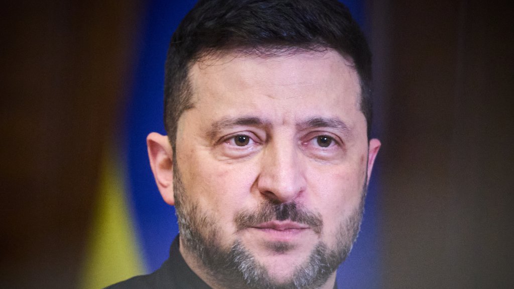 ZELENSKI ČESTITAO NOVU GODINU: Posebno se zahvalio vojnicima, imao da ...