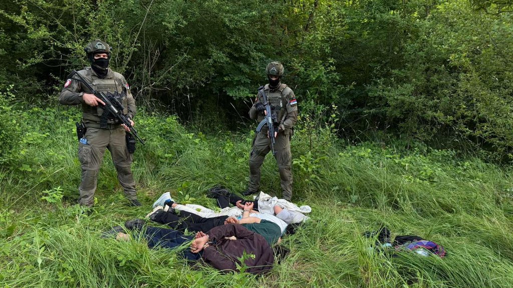 PINK.RS SAZNAJE! VELIKA AKCIJA ŽANDARMERIJE I UKP-A: Otkriven tajni ...