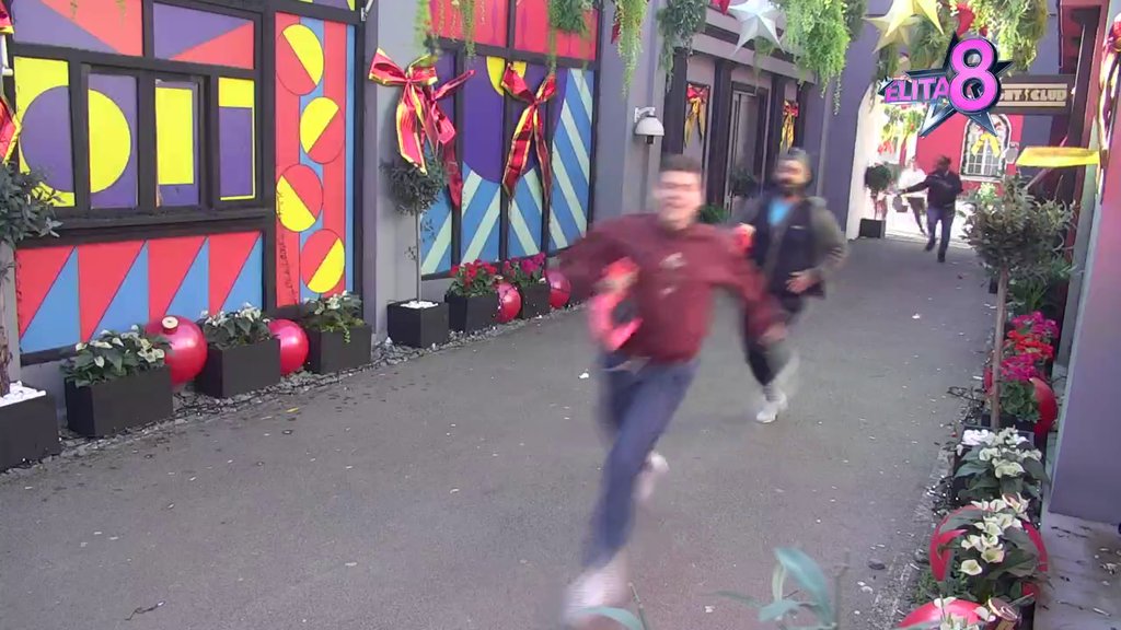 Stampedo u Eliti: Takmičari Elite dobili obaveštenje od Velikog šefa, oni pohitali kao nikada ...