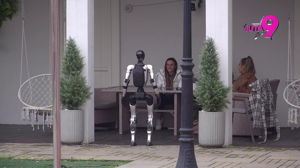 NA SEDMOM NEBU: Teodora otkrila Toši detalje druženja sa Filipom u izolaciji! (VIDEO) | pink.rs