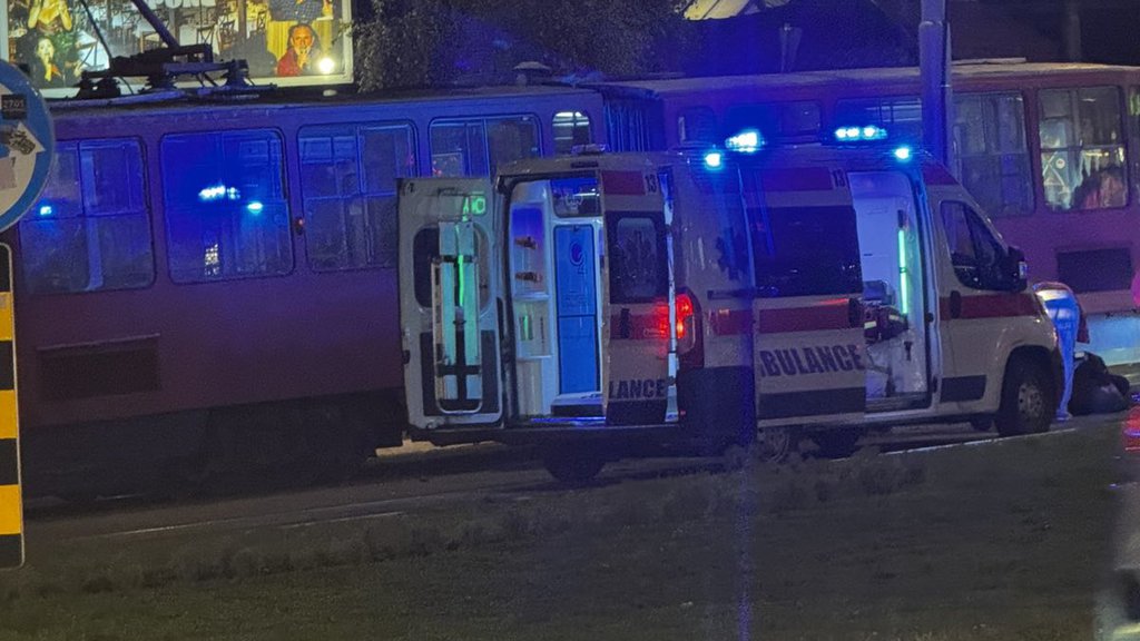 BLOKIRANA AUTOKOMANDA: U toku je intervencija Hitne pomoći! | pink.rs