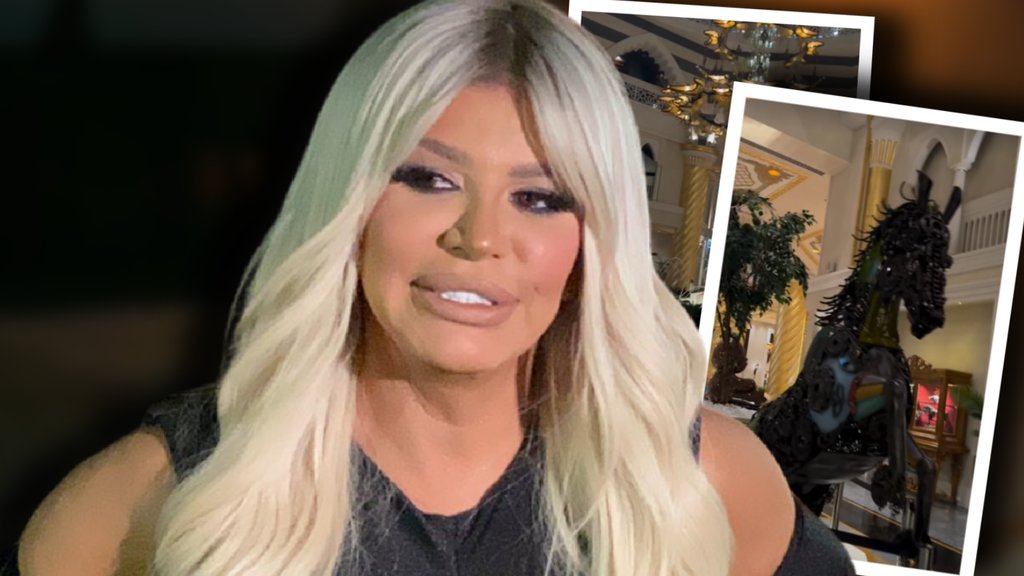 Uživa u LUKSUZU: Lusteri, mermer, kristalni konj i zlatni stubovi - Zavirite u hotel Dare ...