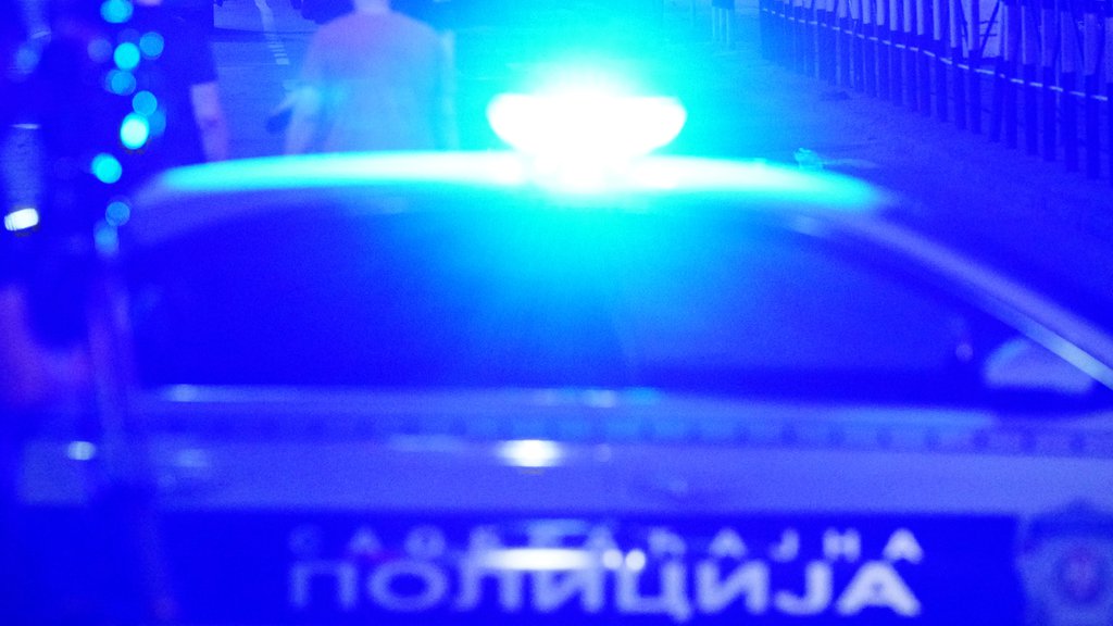 'OTAC SE UDAVIO JABUKOM, MAJKU GURNUO NIZ STEPENICE I UMRLA JE' Komšije progovorile o ubici iz ...