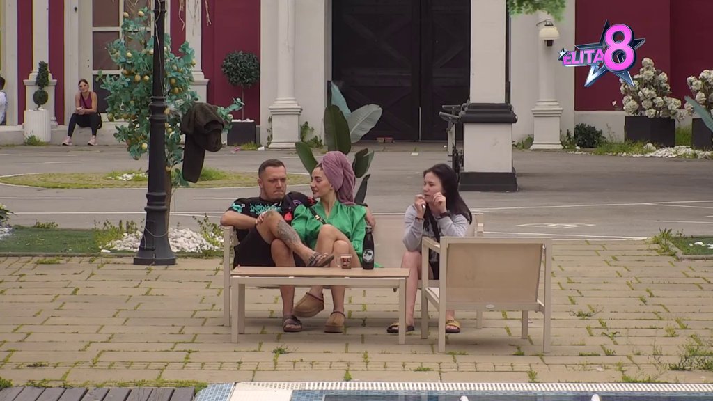 Kod tebe se ništa ne menja: Gastoz ne prestaje da drami, Anđela na sve ...