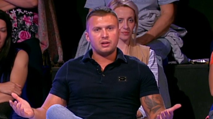 Isplivala istina o privatnim prepiskama Jelene i Karića: Pretplatio se na njen sajt i gledao ...