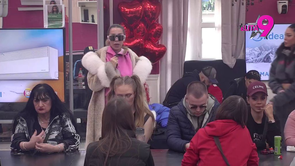 Ljubavni MNOGOUGAO! Aneli, Janjuš, Asmin, Anđelo i Maja pomešani u ...