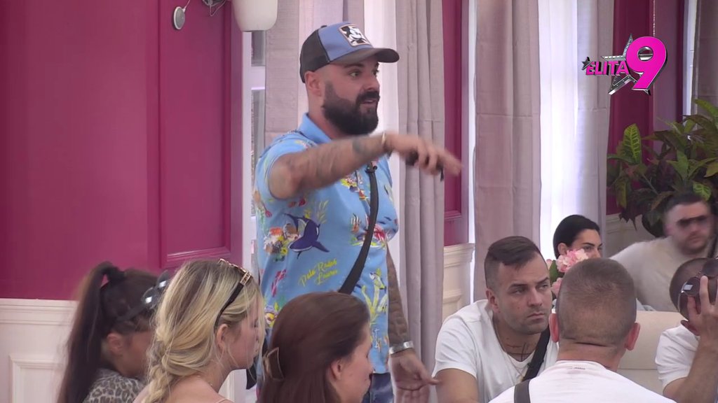 Šok preokret: Luki prekipelo zbog kritika o njegovim slikama sa Norom, od sutra okreće novi list ...