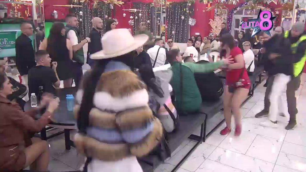 Rat se nastavlja: Miljana i Andrej se ne smiriju, obezbeđenje sve vreme ... Rat se nastavlja: Miljana i Andrej se ne smiriju, obezbeđenje sve vreme ...