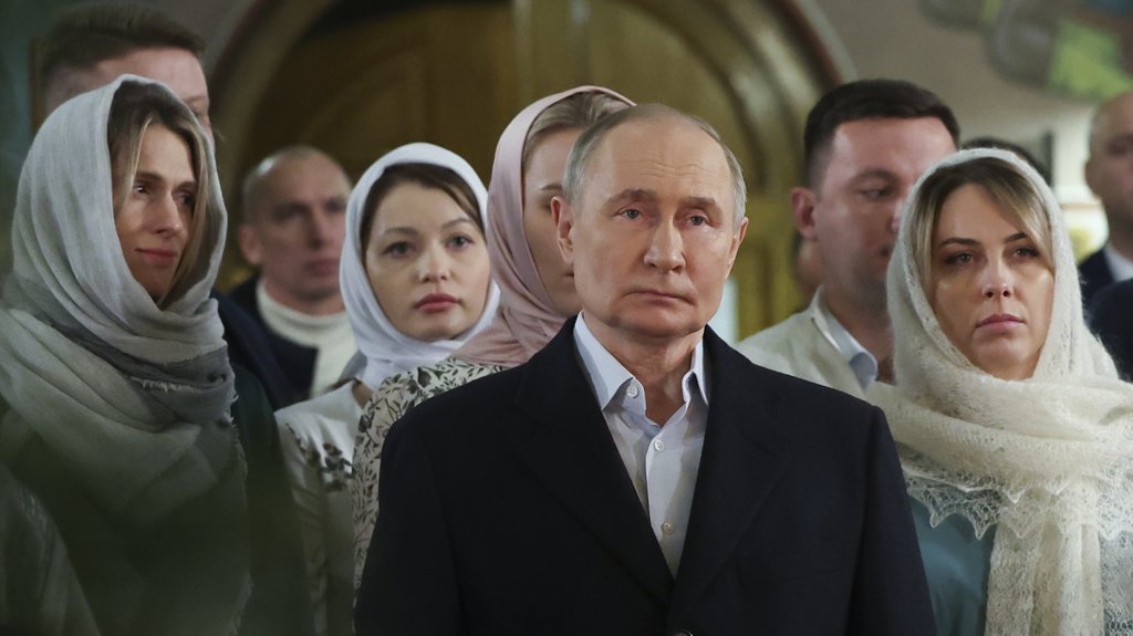 Stigla čestitka iz Moskve: Ovako je Putin čestitao Božić (FOTO) | pink.rs