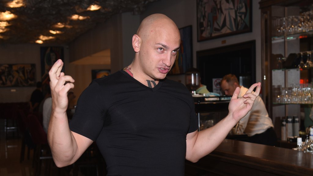 REPER SPREMAN DA NAPRAVI ŠOU! Desingerica stigao na snimanje Pinkovih ...